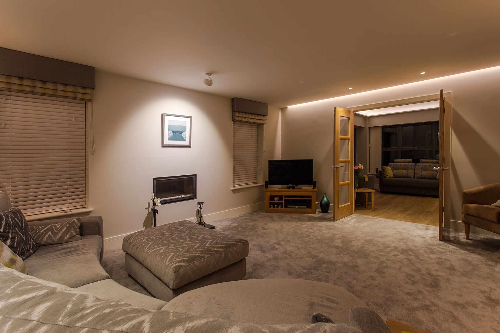 Adaptable Lighting Solutions for Changing Art Displays